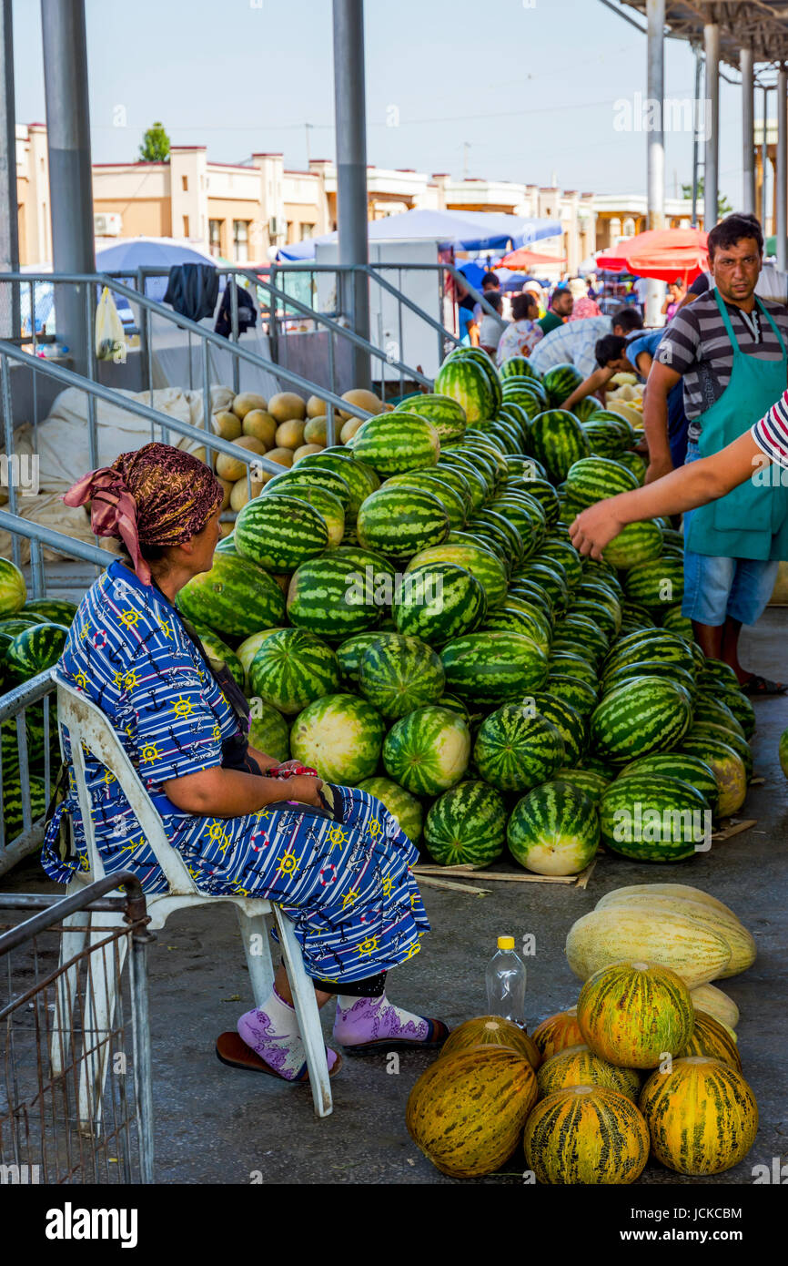Uzbekistan market watermelon hi-res stock photography and images - Alamy