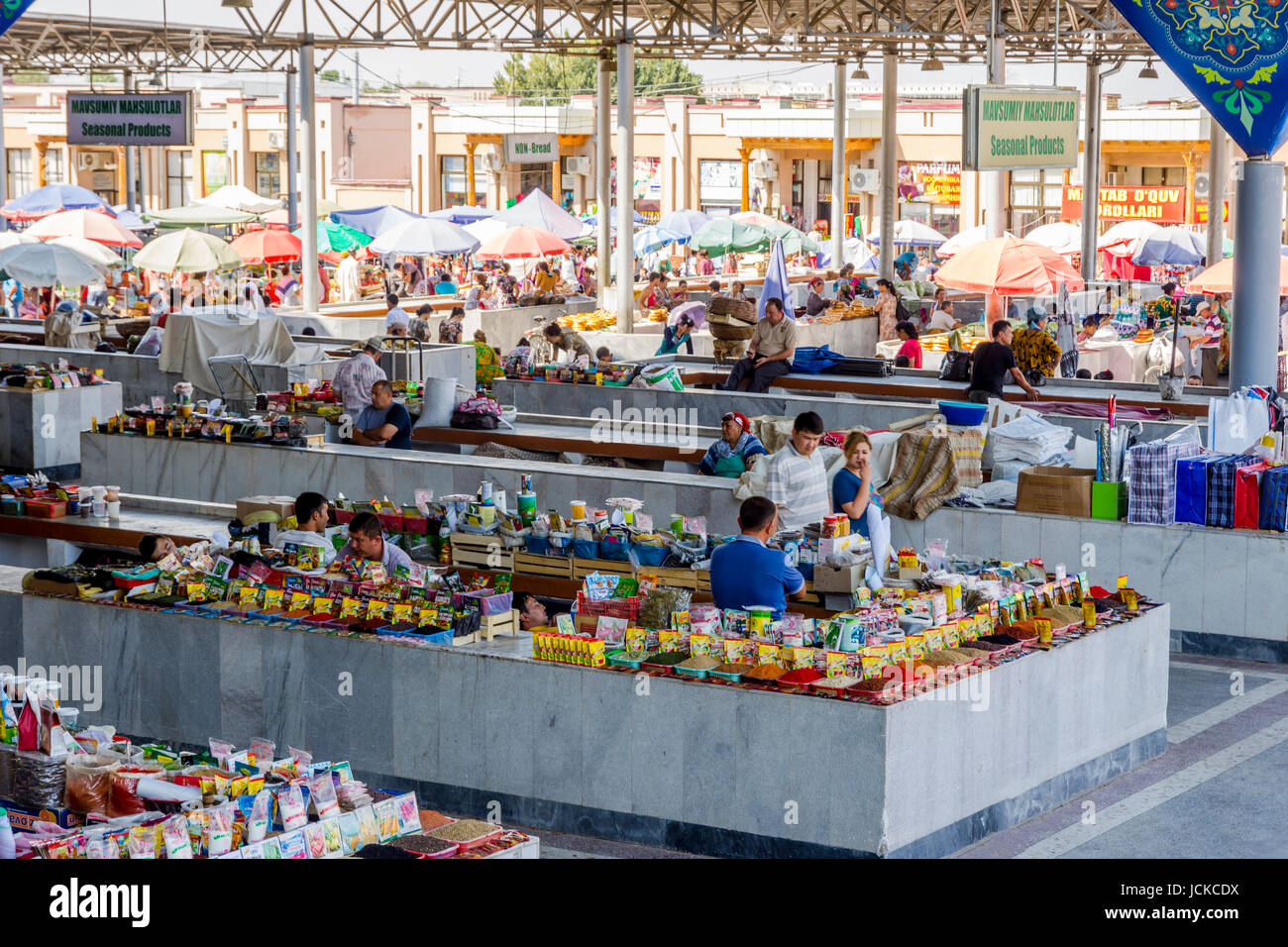 SAMARKAND, UZBEKISTAN - AUGUST 28: Stalls at Siab bazaar, local fruit ...