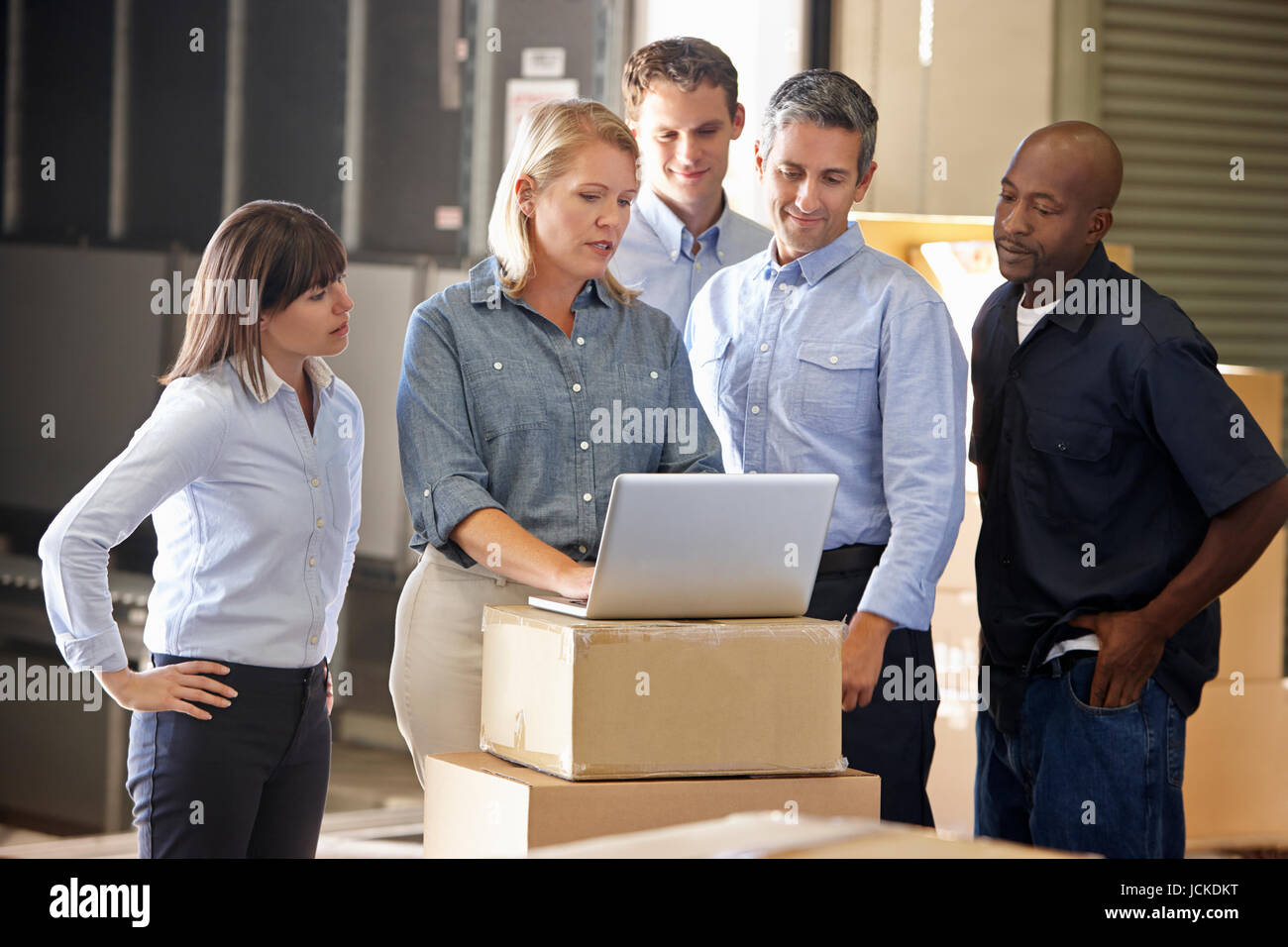 Workers In Distribution Warehouse Stock Photo - Alamy