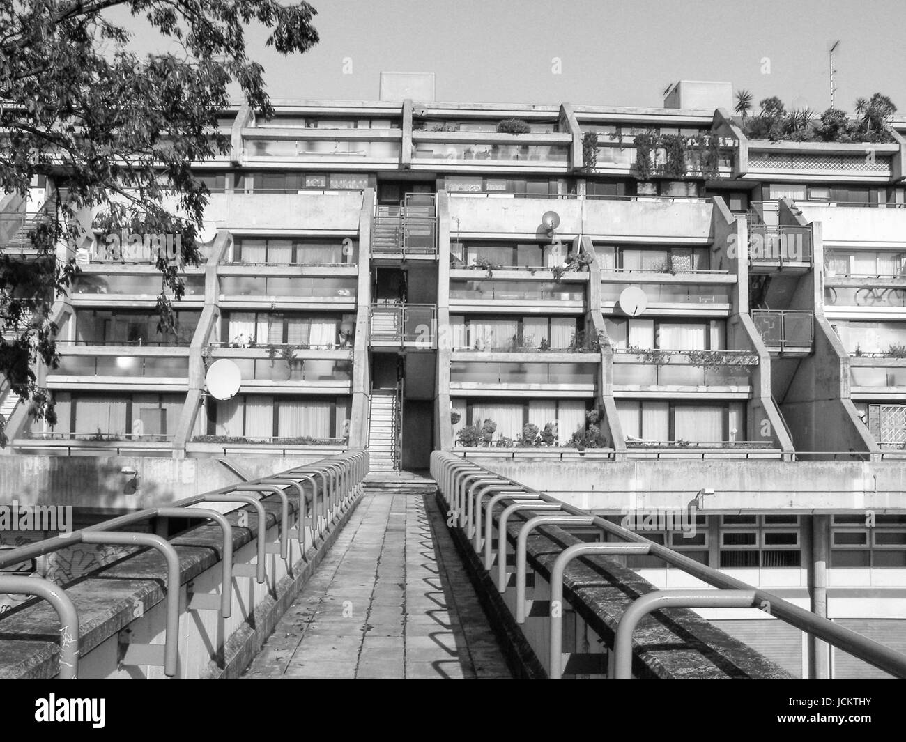 LONDON, ENGLAND, UK - MARCH 07, 2008: The Alexandra Road estate ...