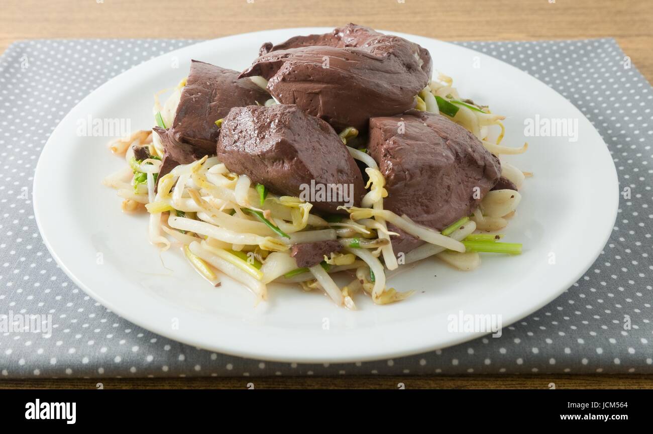 Chinese Traditional Food, Stir Fried Bean Sprouts with Pig Blood Curd ...