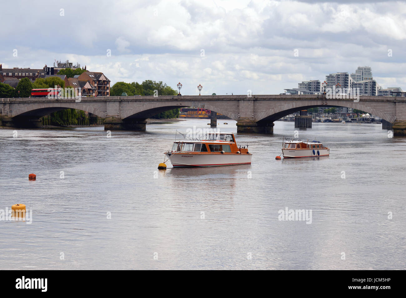 Putney bridge hi-res stock photography and images - Alamy