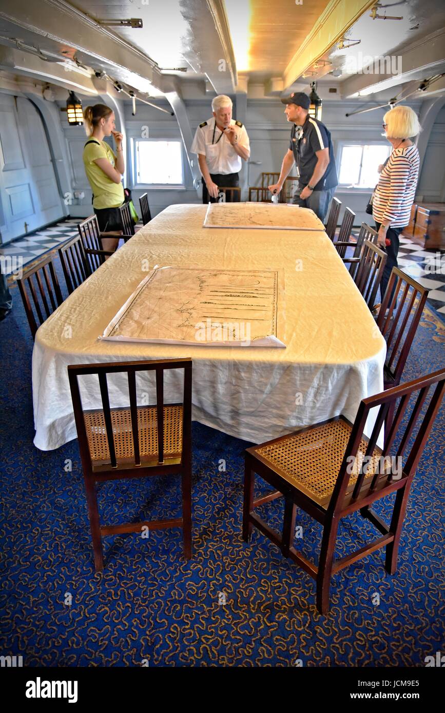 HMS Victory 104-gun first-rate ship of the line of the Royal Navy ...