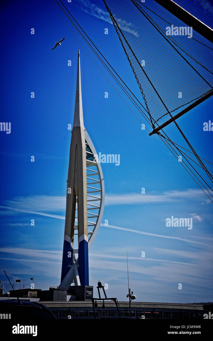 170 foot structure hi-res stock photography and images - Alamy