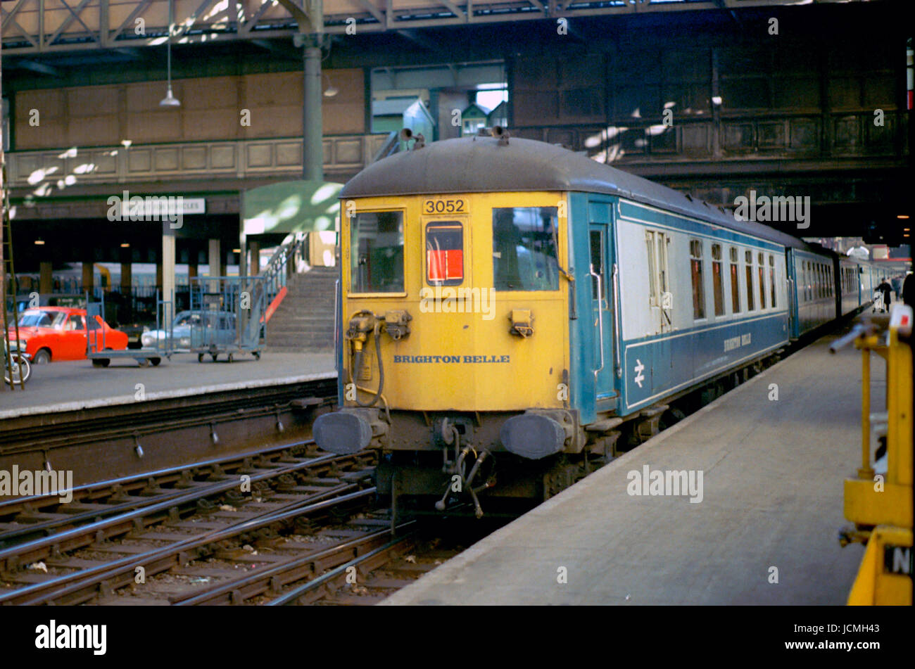 The Brighton Belle at Victoria Station -1 Stock Photo - Alamy