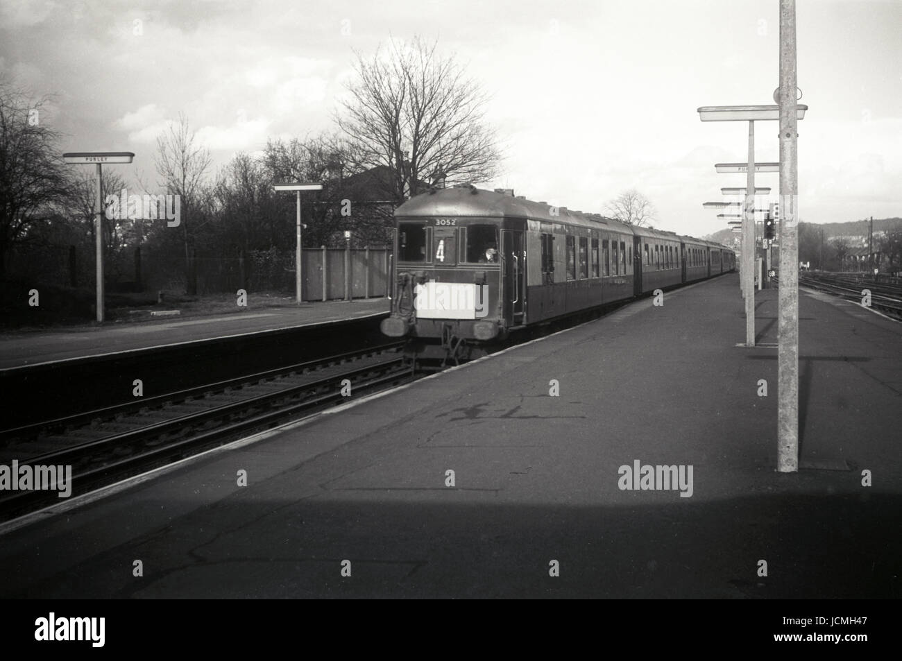 The Brighton Belle Speeds Through Purley Station Stock Photo - Alamy