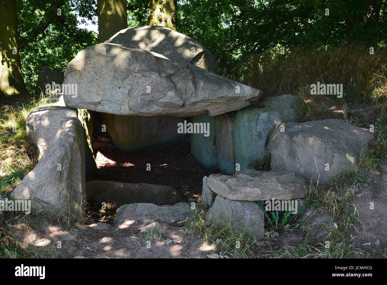 Een volgend prehistorisch graf Stock Photo - Alamy