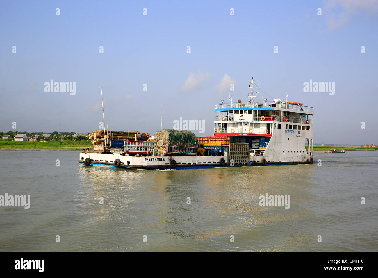 Bangladeshi ferry hi-res stock photography and images - Alamy