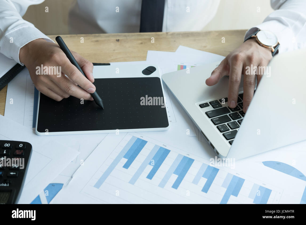 Male graphic designer hi-res stock photography and images - Alamy