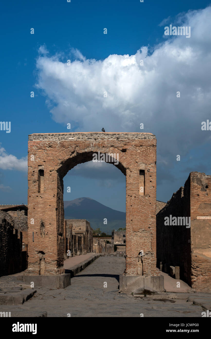 View of Pompei Ruins Naples,Italy Stock Photo - Alamy