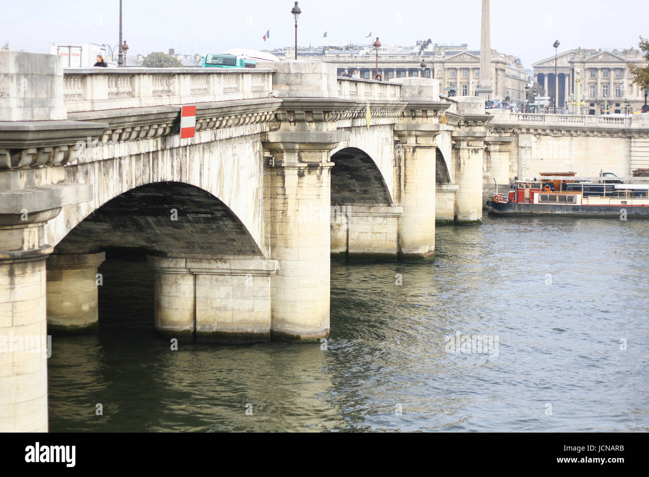 Stone Bridge Paris High Resolution Stock Photography and Images - Alamy