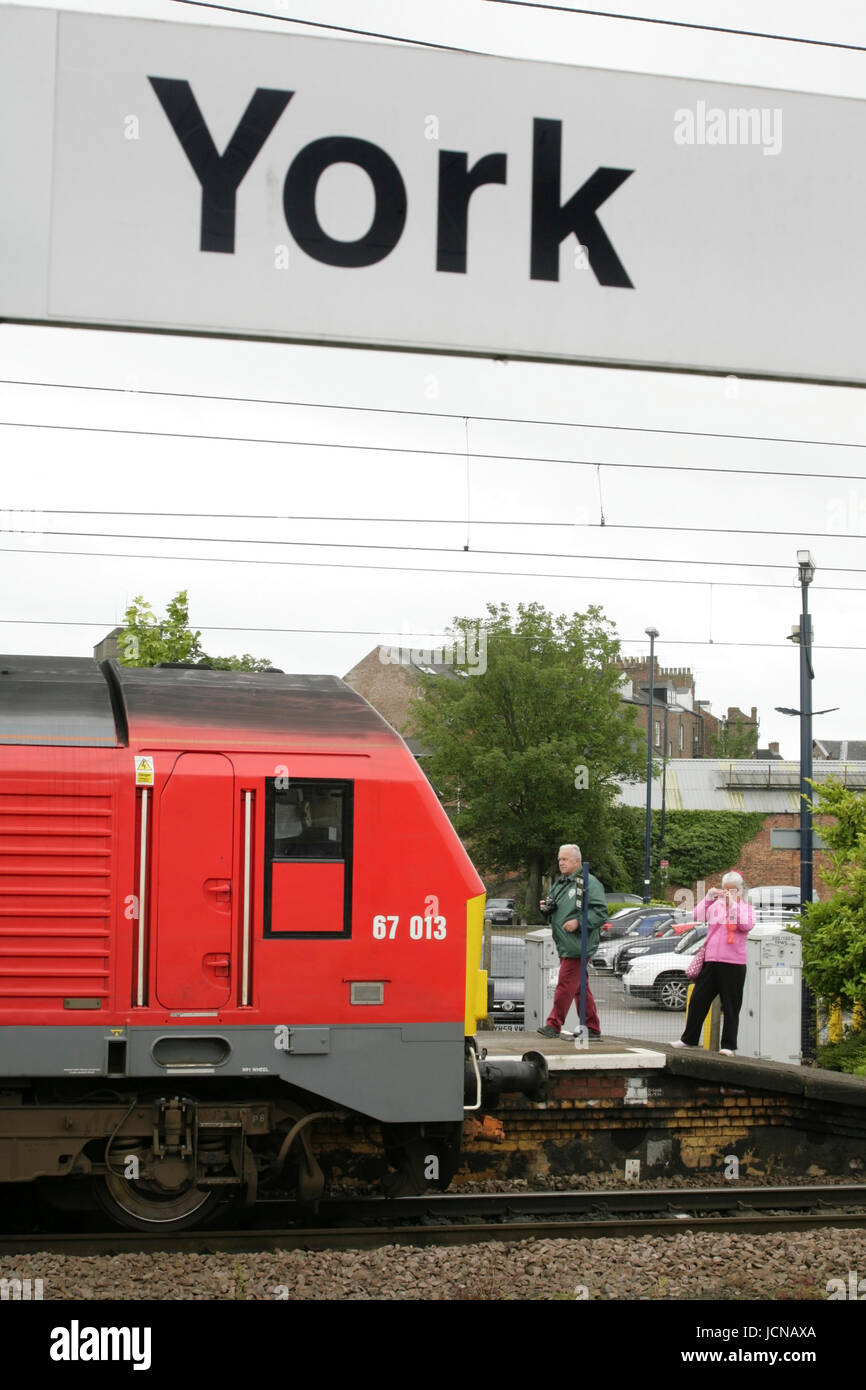 Class 67 diesel locomotive no. 67013 at York station, UK with a ...