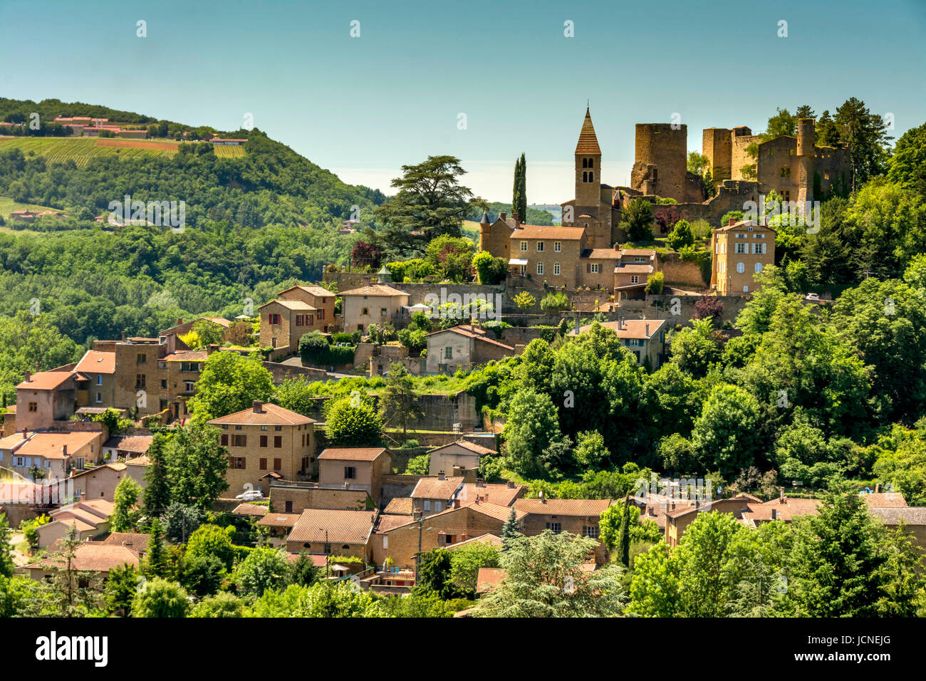 Pierres dorees beaujolais hi-res stock photography and images - Alamy