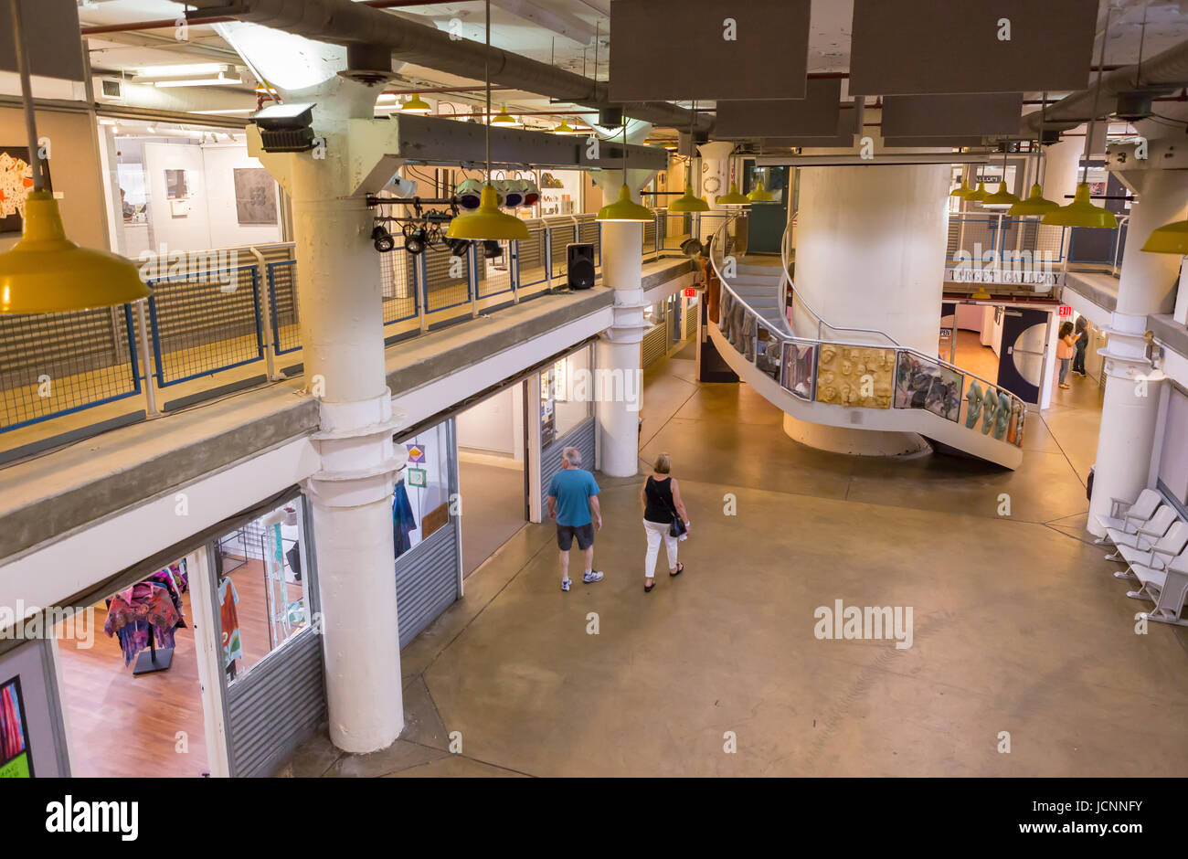 ALEXANDRIA, VIRGINIA, USA - The Torpedo Factory Art Center, in Old Town ...