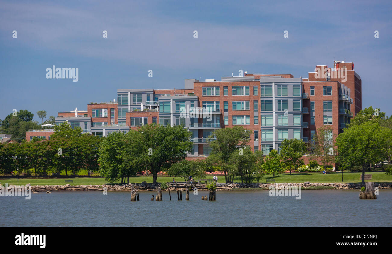 ALEXANDRIA, VIRGINIA, USA - Potomac River waterfront Stock Photo - Alamy ALEXANDRIA, VIRGINIA, USA - Potomac River waterfront Stock Photo - Alamy
