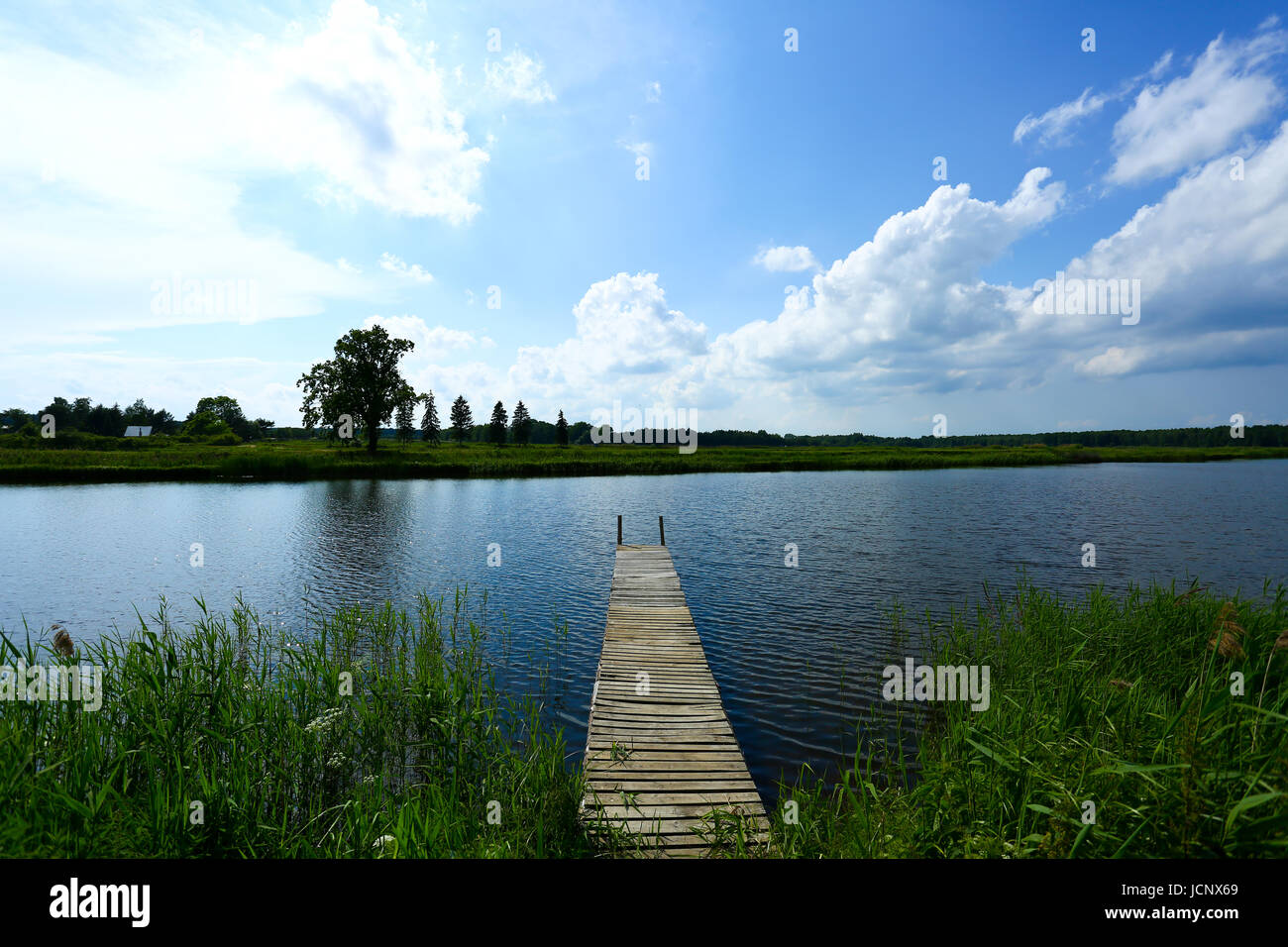 Grzegorzewice, Poland. 16th Jun, 2017. Partly cloudy weather turns into ...