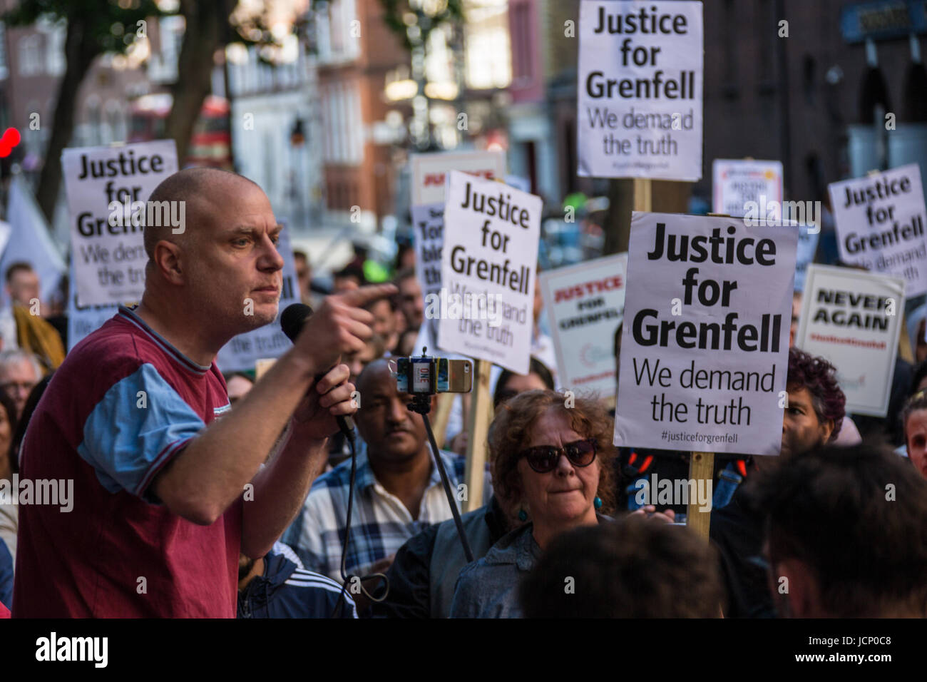 Justice for grenfell victims hi-res stock photography and images - Alamy