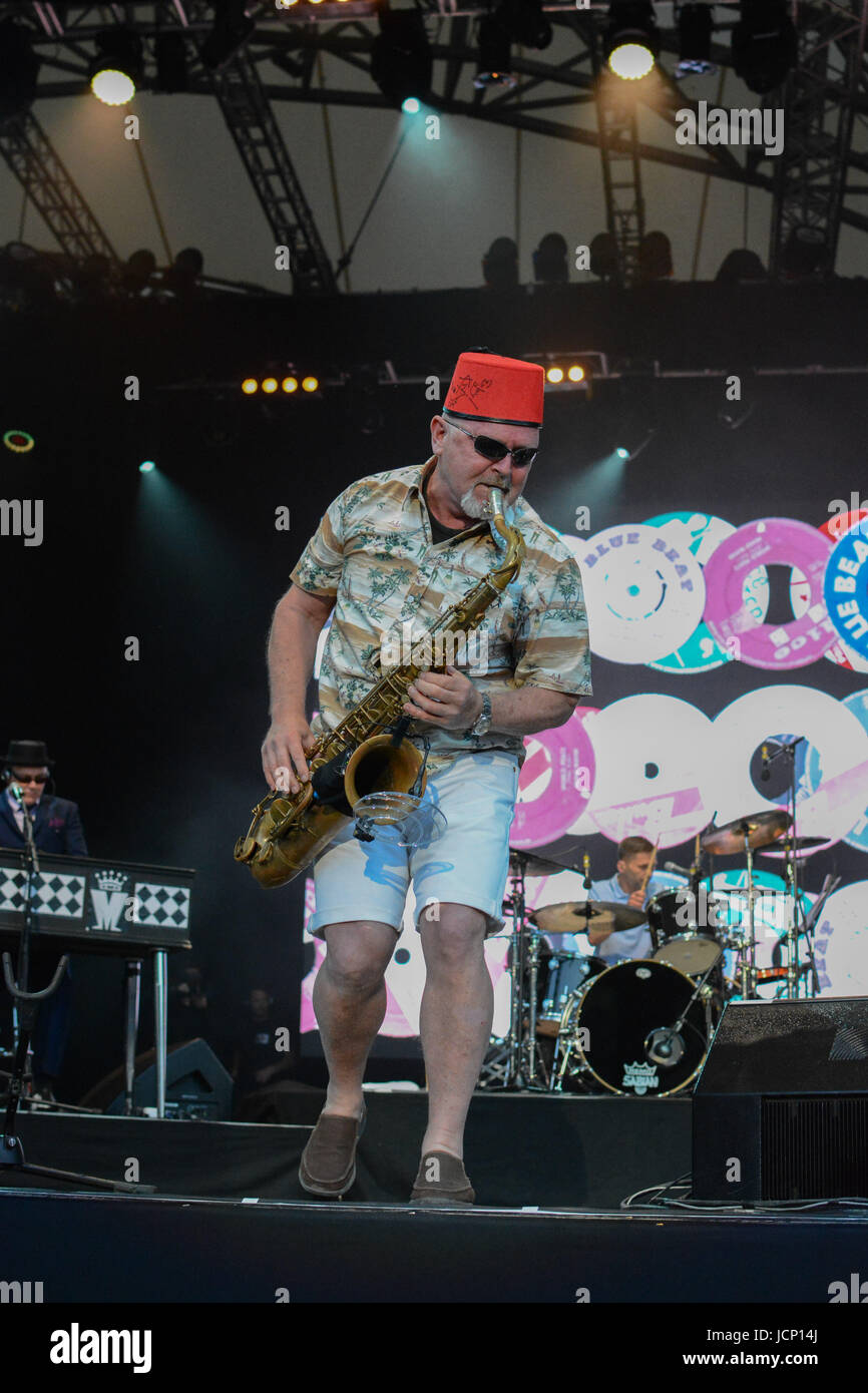 Eden project evening hi-res stock photography and images - Alamy