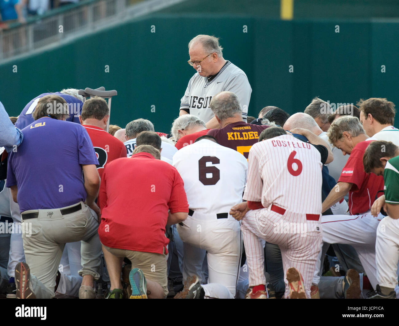 United States House Chaplain, Father Patrick J. Conroy, S.J. leads both ...