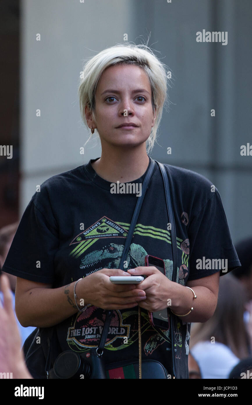 British singer lily allen hi-res stock photography and images - Alamy