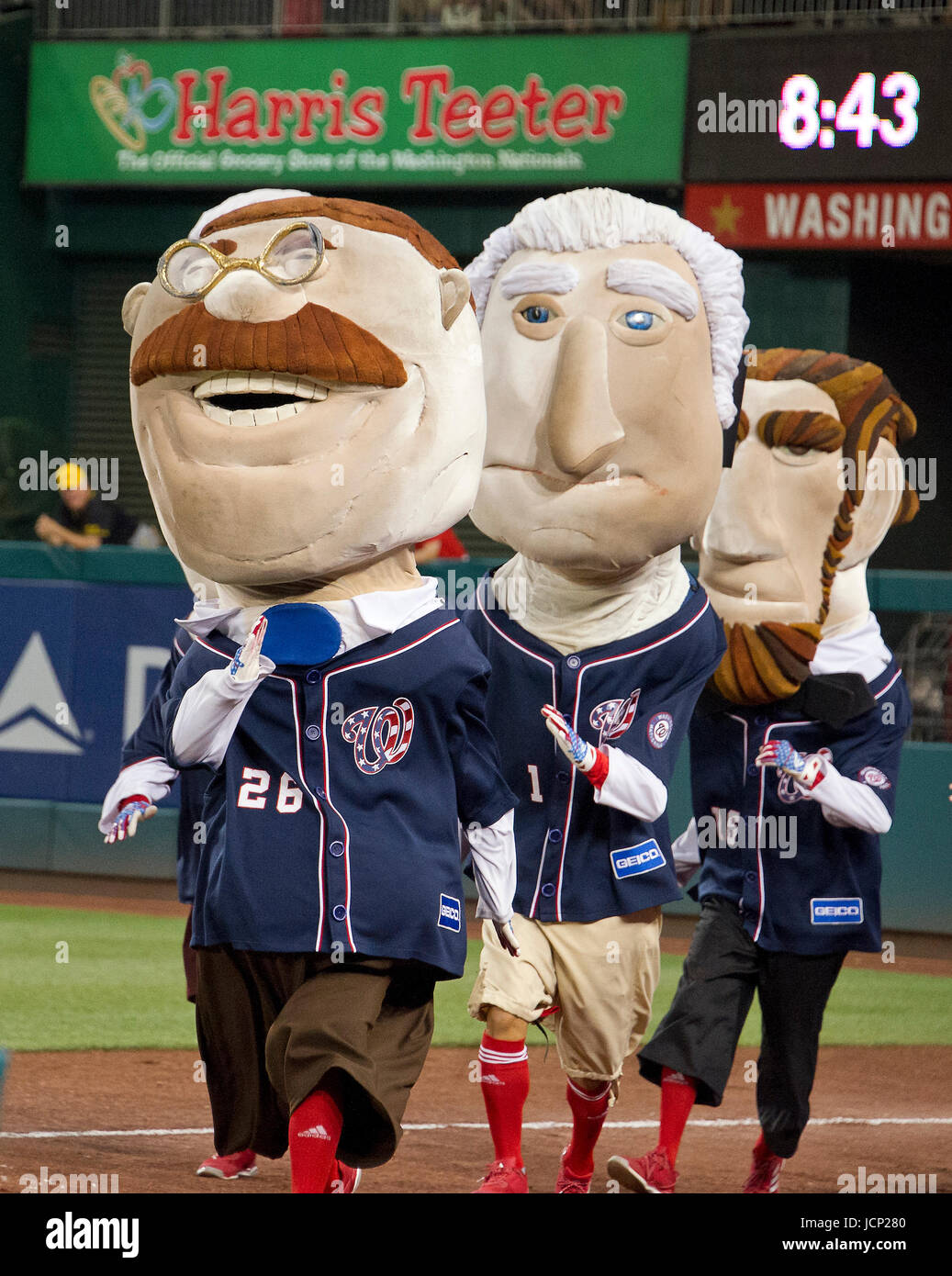 "Teddy" wins the President's Race during the 56th Annual Congressional ...