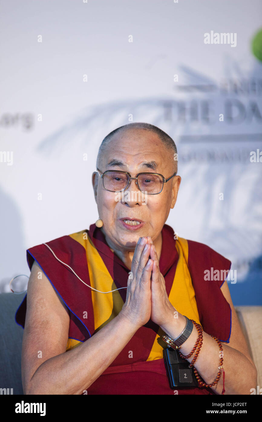 La Jolla, US. 16th June, 2017. His Holiness the 14th Dalai Lama speaks ...