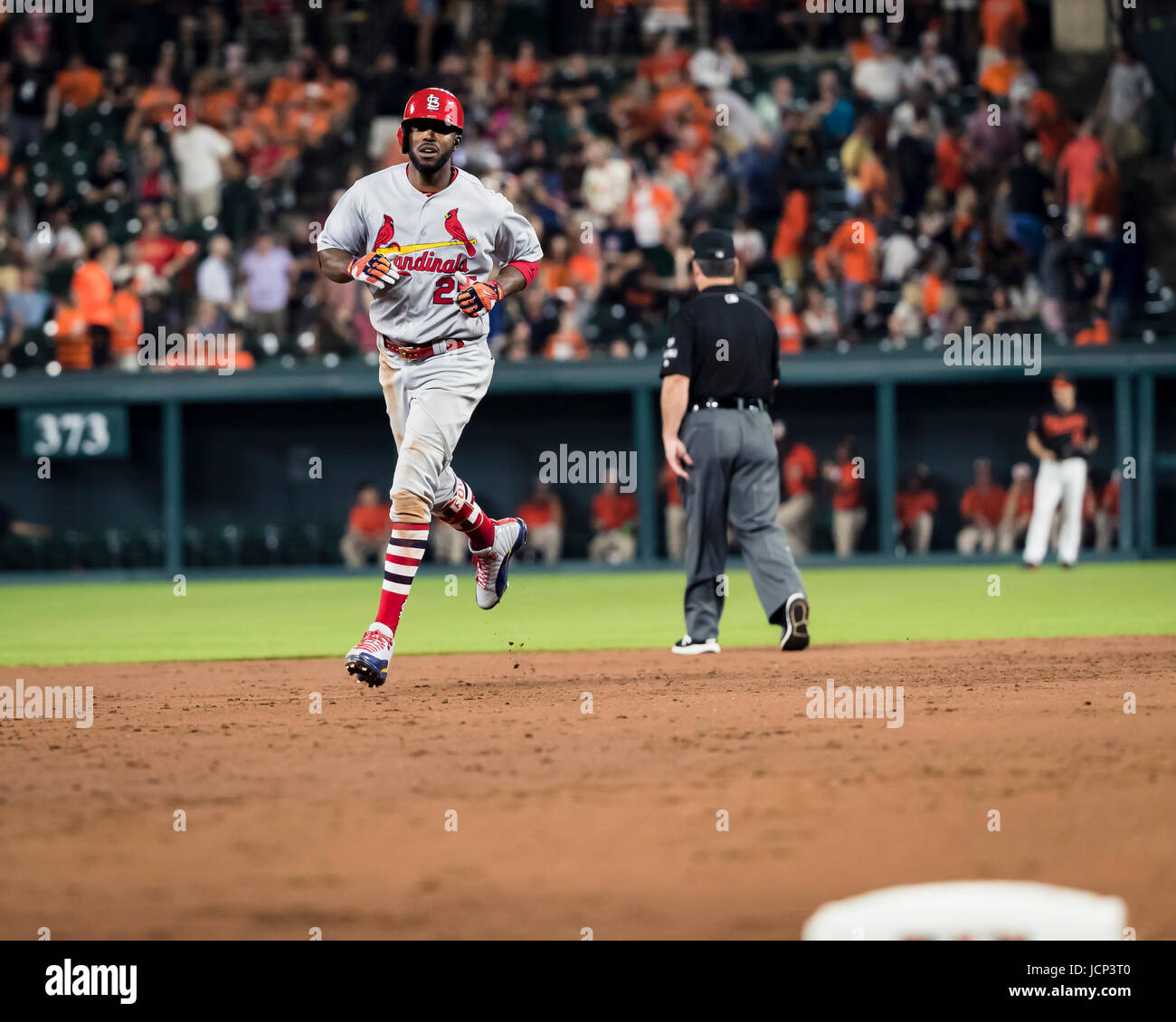 Baltimore, Maryland, USA. 16th June, 2017. St. Louis Cardinals center ...