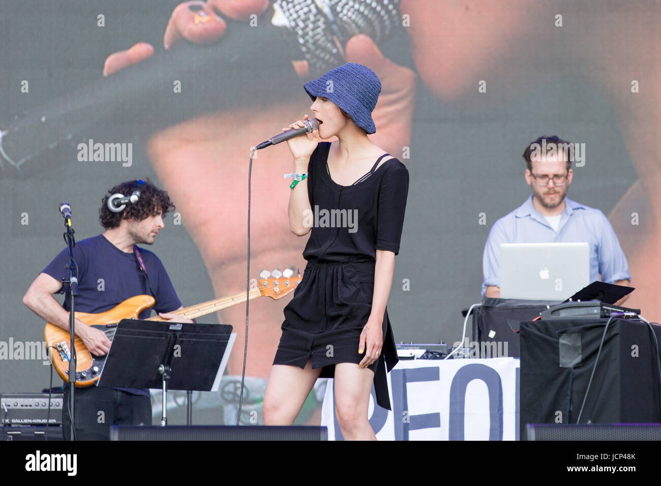 Channy leaneagh hi-res stock photography and images - Alamy