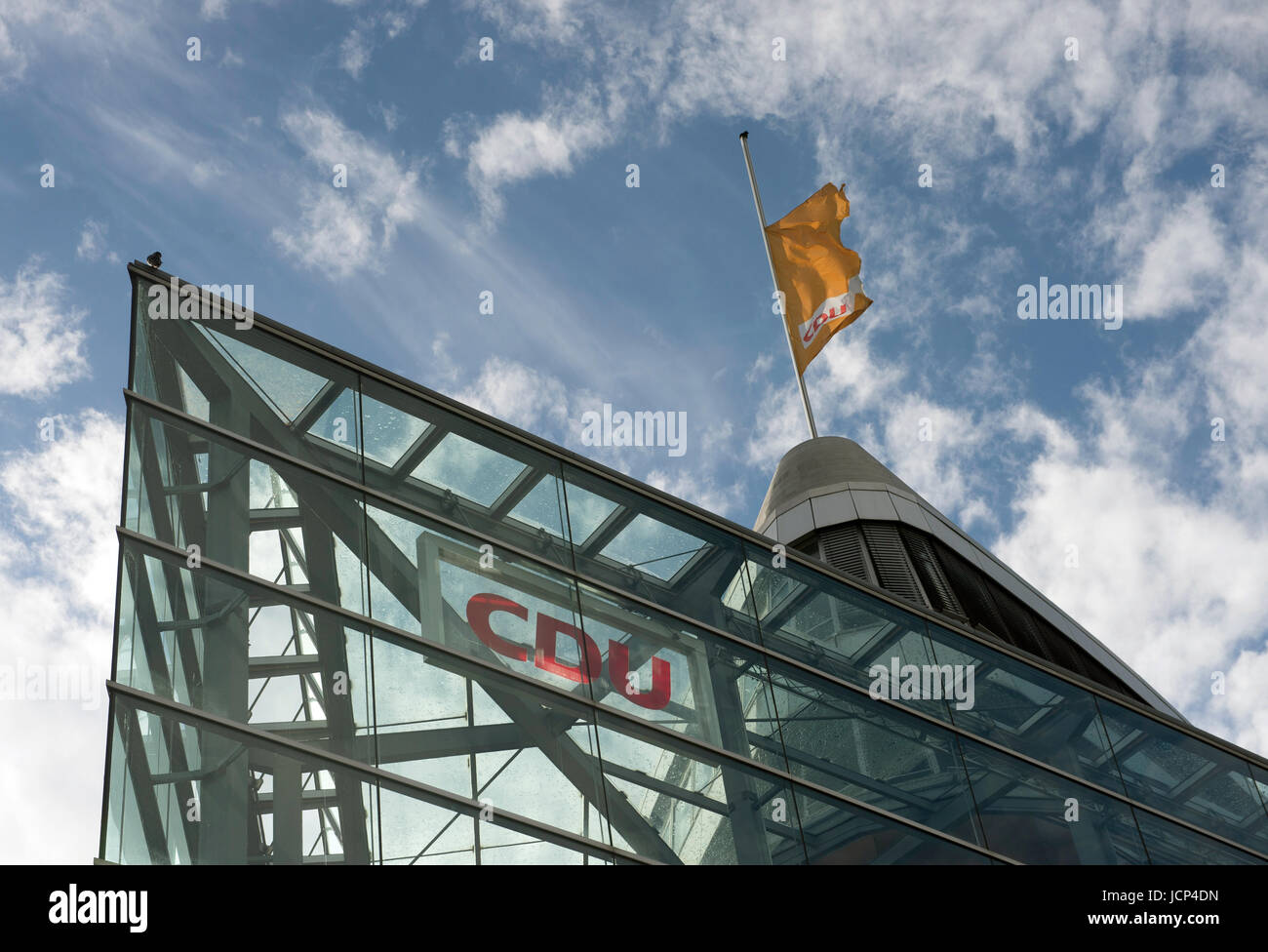 Berlin, Germany. 16th June, 2017. The flag on top of the headquarters ...
