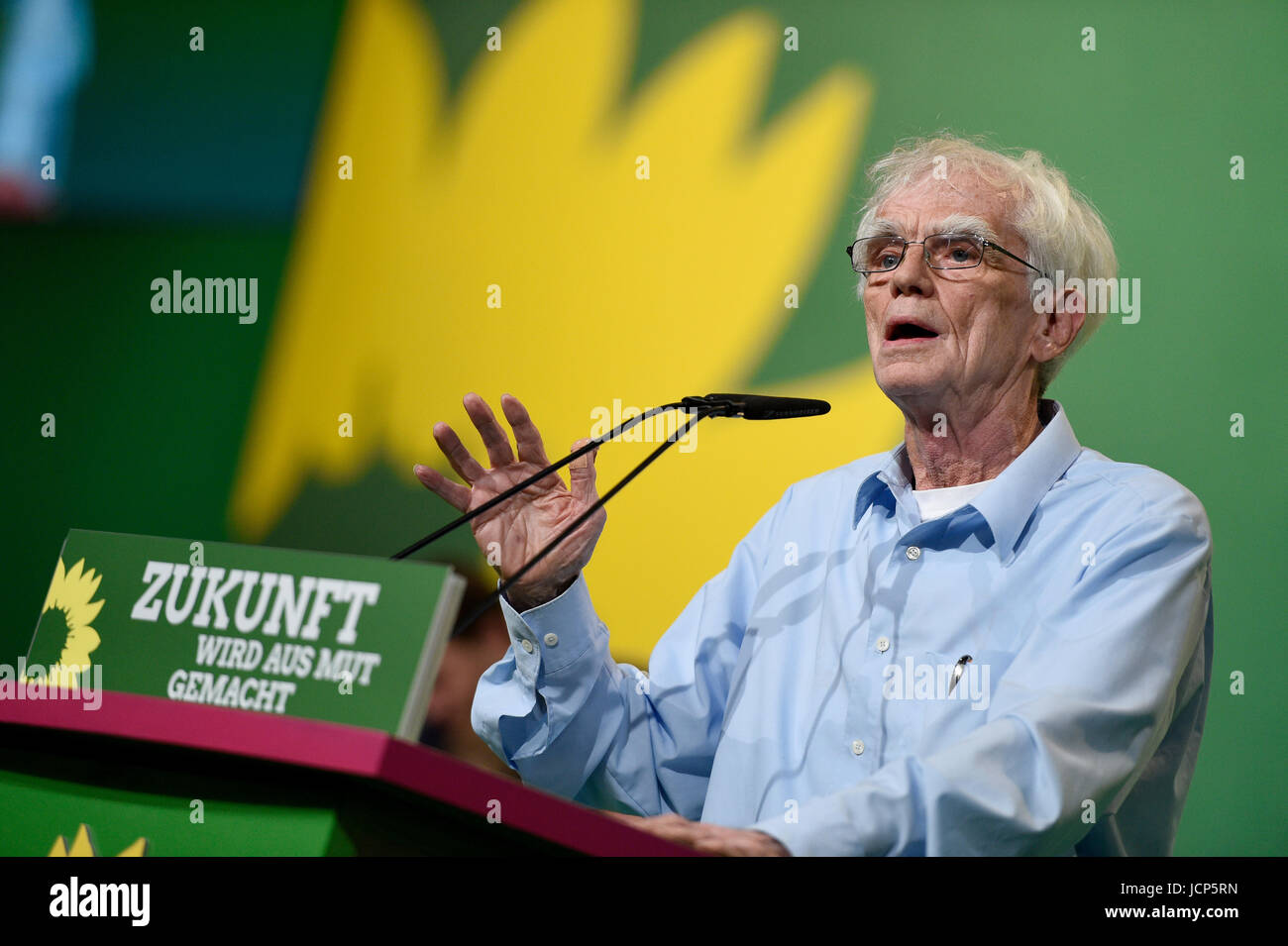 Berlin, Germany. 16th June, 2017. Hans-Christian Stroebele delivers a ...