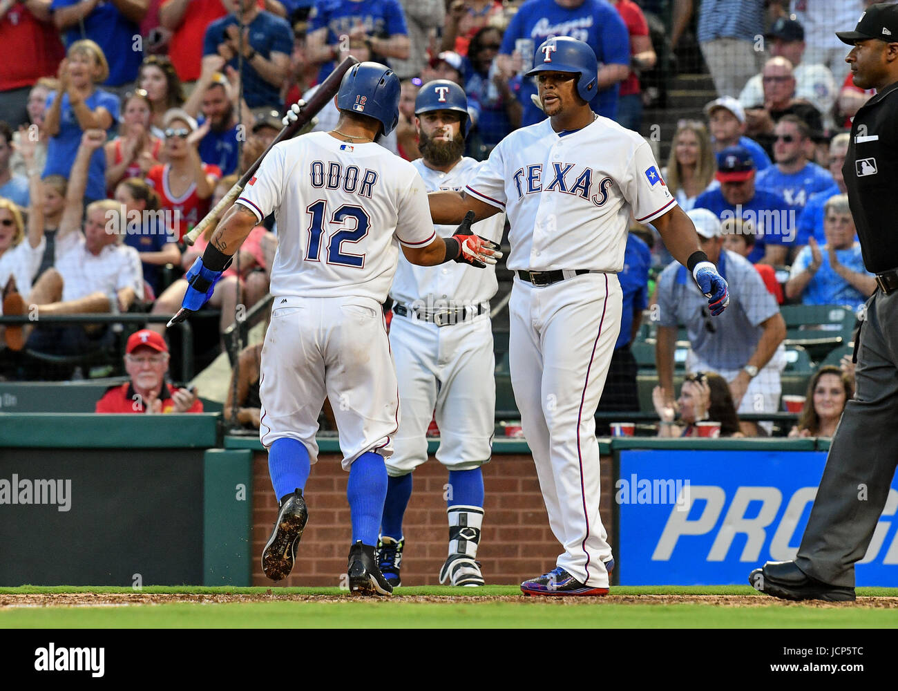 Arlington, Texas, USA. 16th June, 2017. Texas Rangers second baseman ...