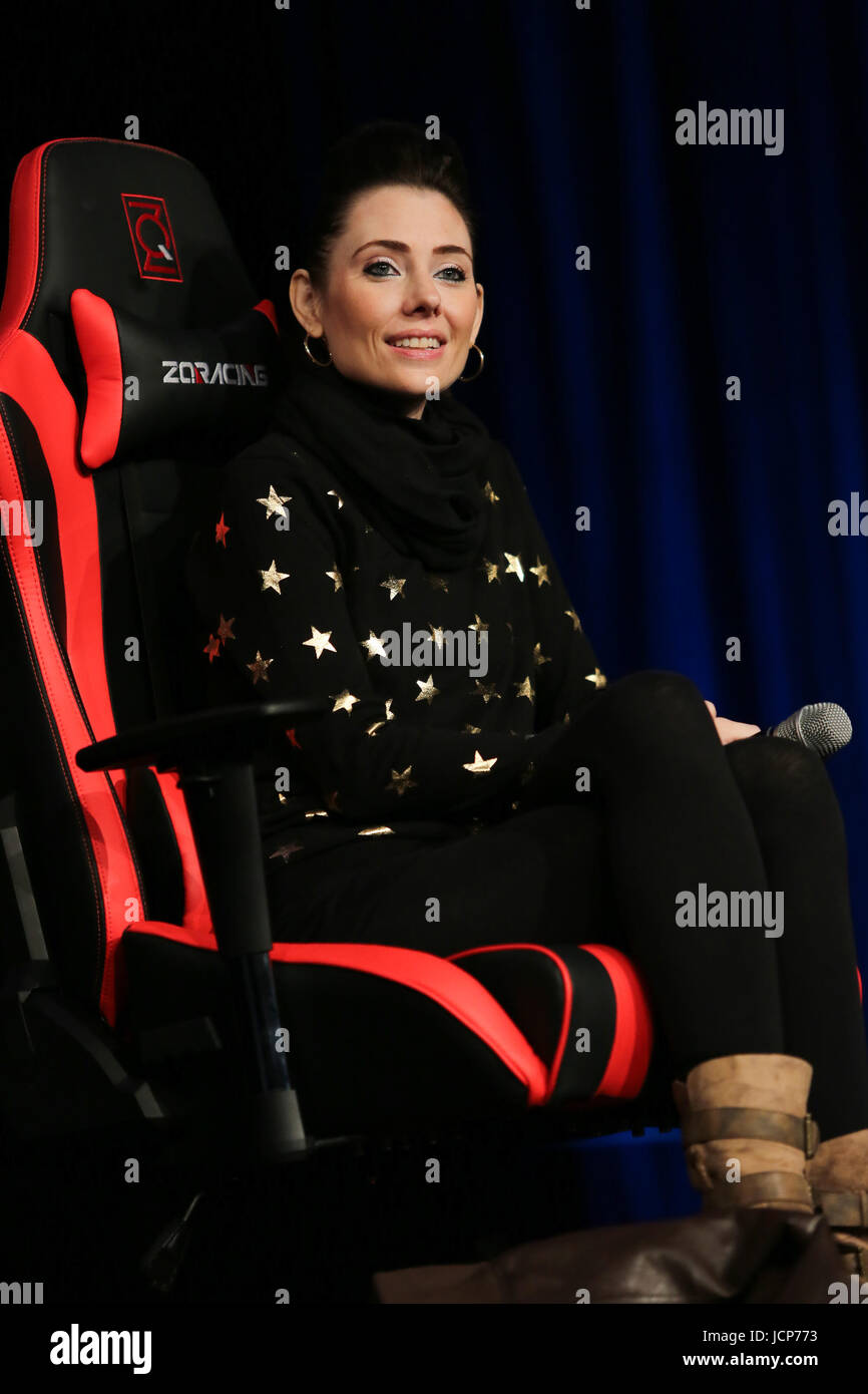 Sydney, NSW, Australia. 17th June, 2017. Temuera Morrison and Adrienne ...