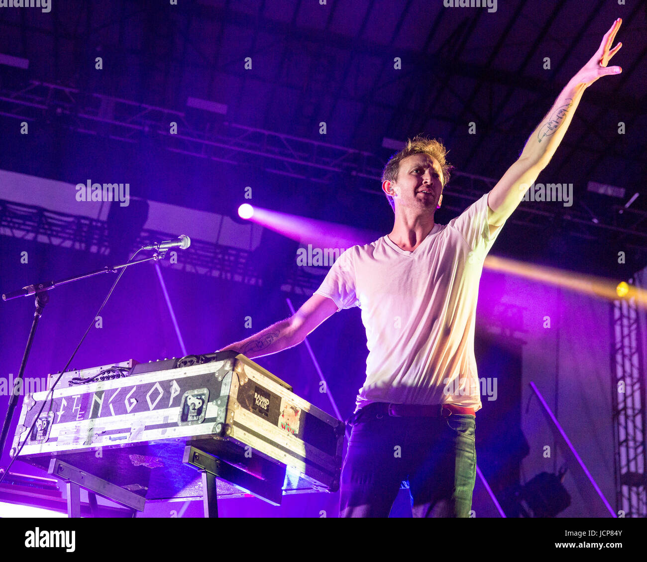Sylvan esso hi-res stock photography and images - Alamy