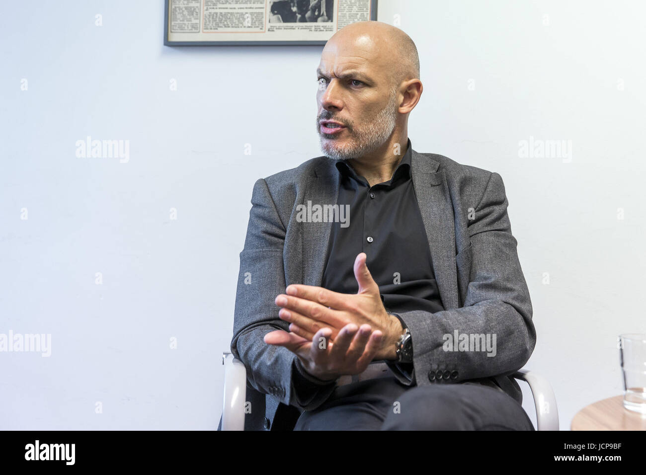 Former professional referee Howard Webb visiting a sport newsroom in ...