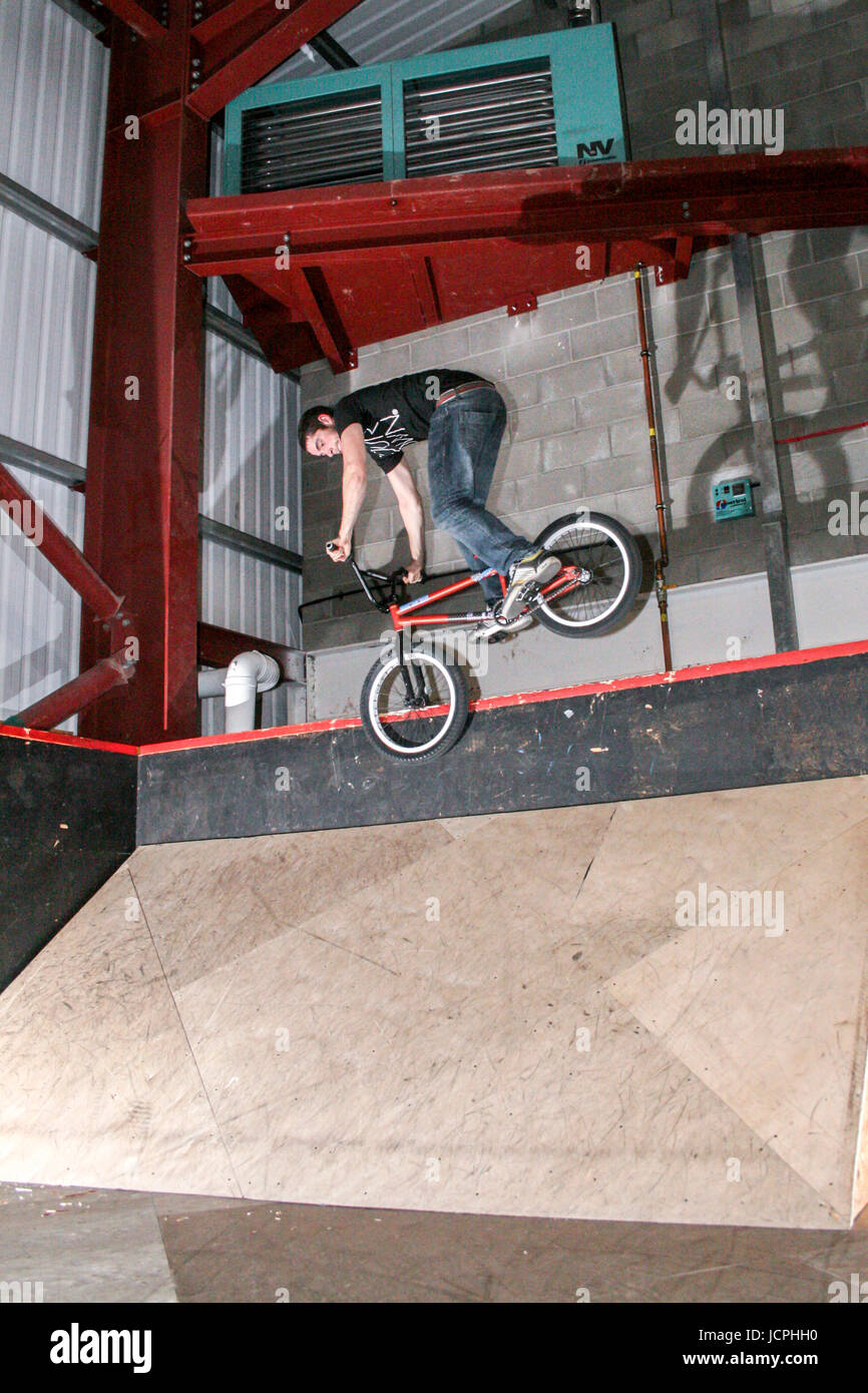 A BMXer does a trick at Aberdeen skate park Stock Photo - Alamy