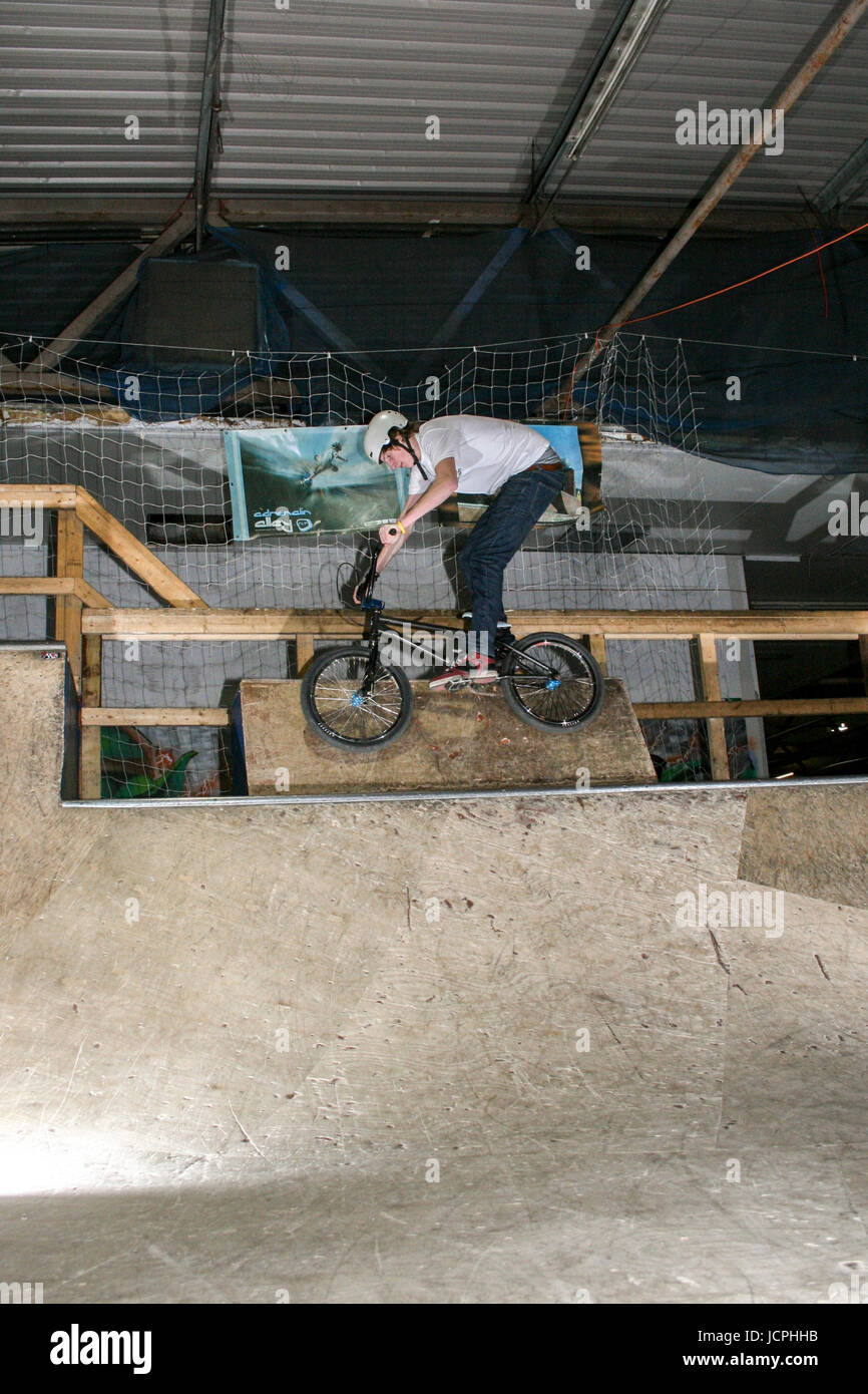 A BMXer does a trick Stock Photo - Alamy