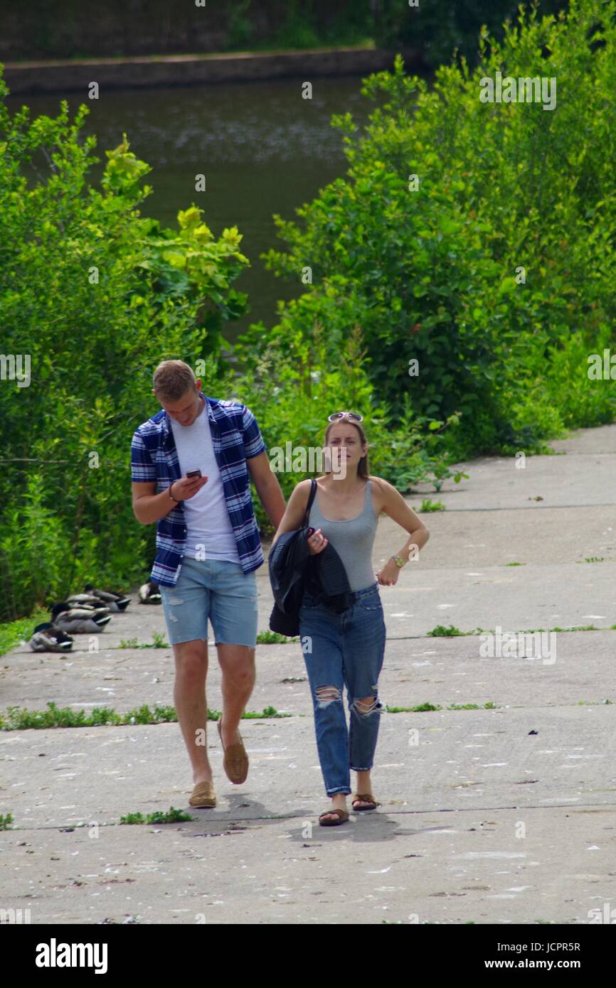 Flood defence embankment hi-res stock photography and images - Alamy