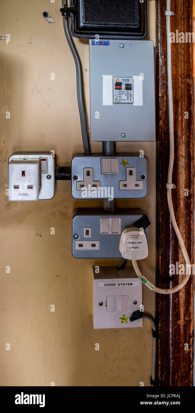 13 amp socket hi-res stock photography and images - Alamy