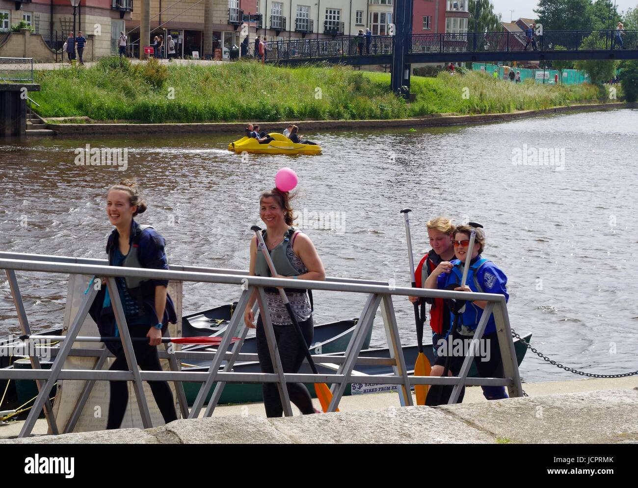 Quay side devon water side river hi-res stock photography and images ...