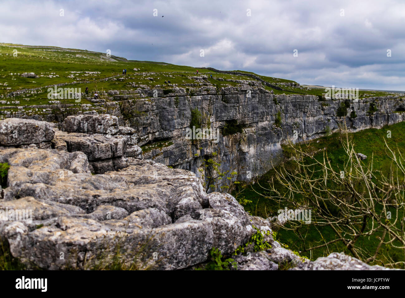 Malham Cove Rocks High Resolution Stock Photography and Images - Alamy