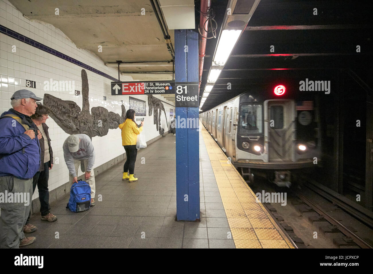 c line train approaching 81 street subway station platform New York ...