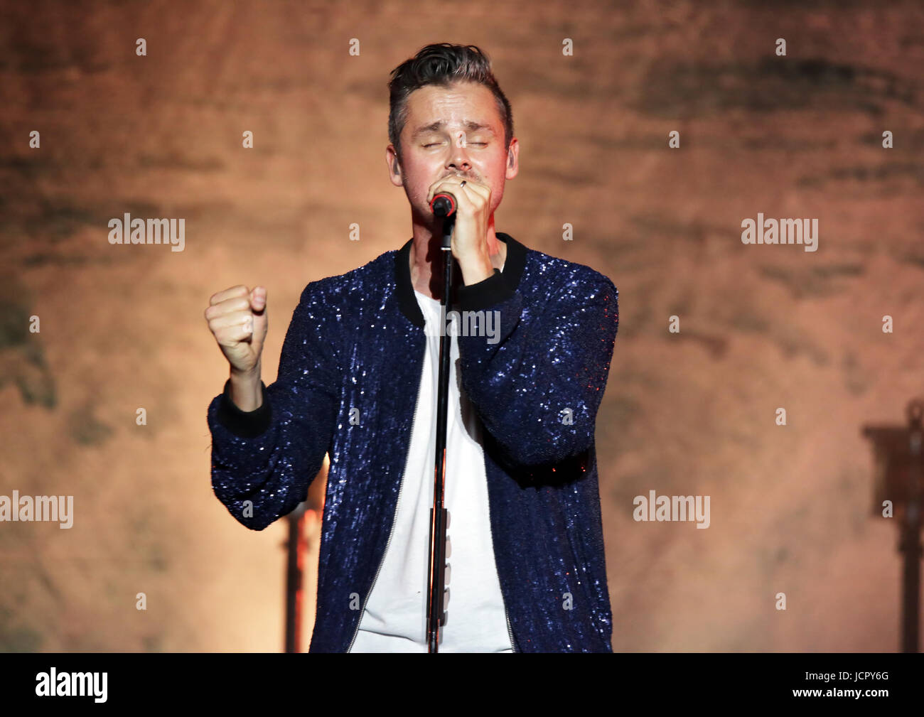 Tom Chaplin performs at the Liverpool Philharmonic Hall Featuring: Tom ...