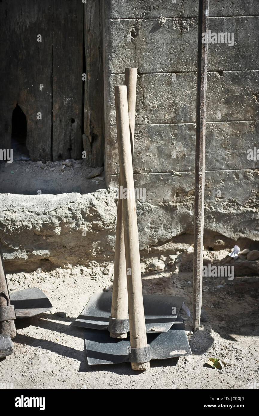 Construction Labour's Tools/instrument s Stock Photo - Alamy