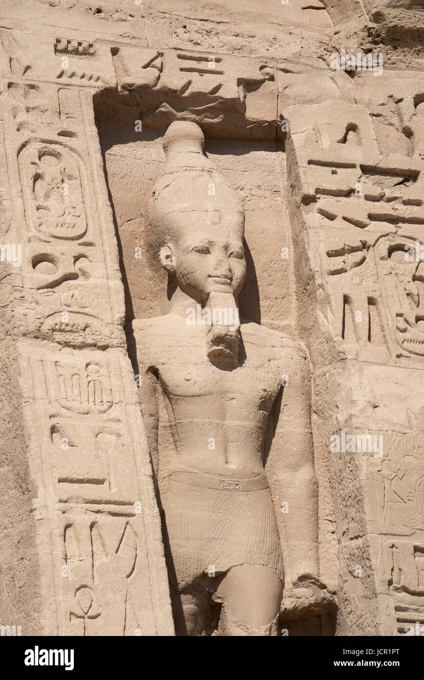 Twin temples at abu simbel hi-res stock photography and images - Alamy