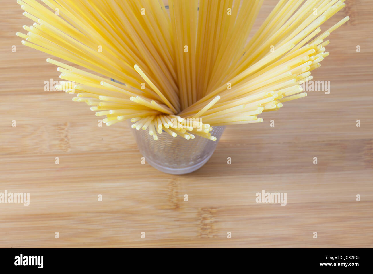 Dried Spaghetti (before cooking Stock Photo - Alamy