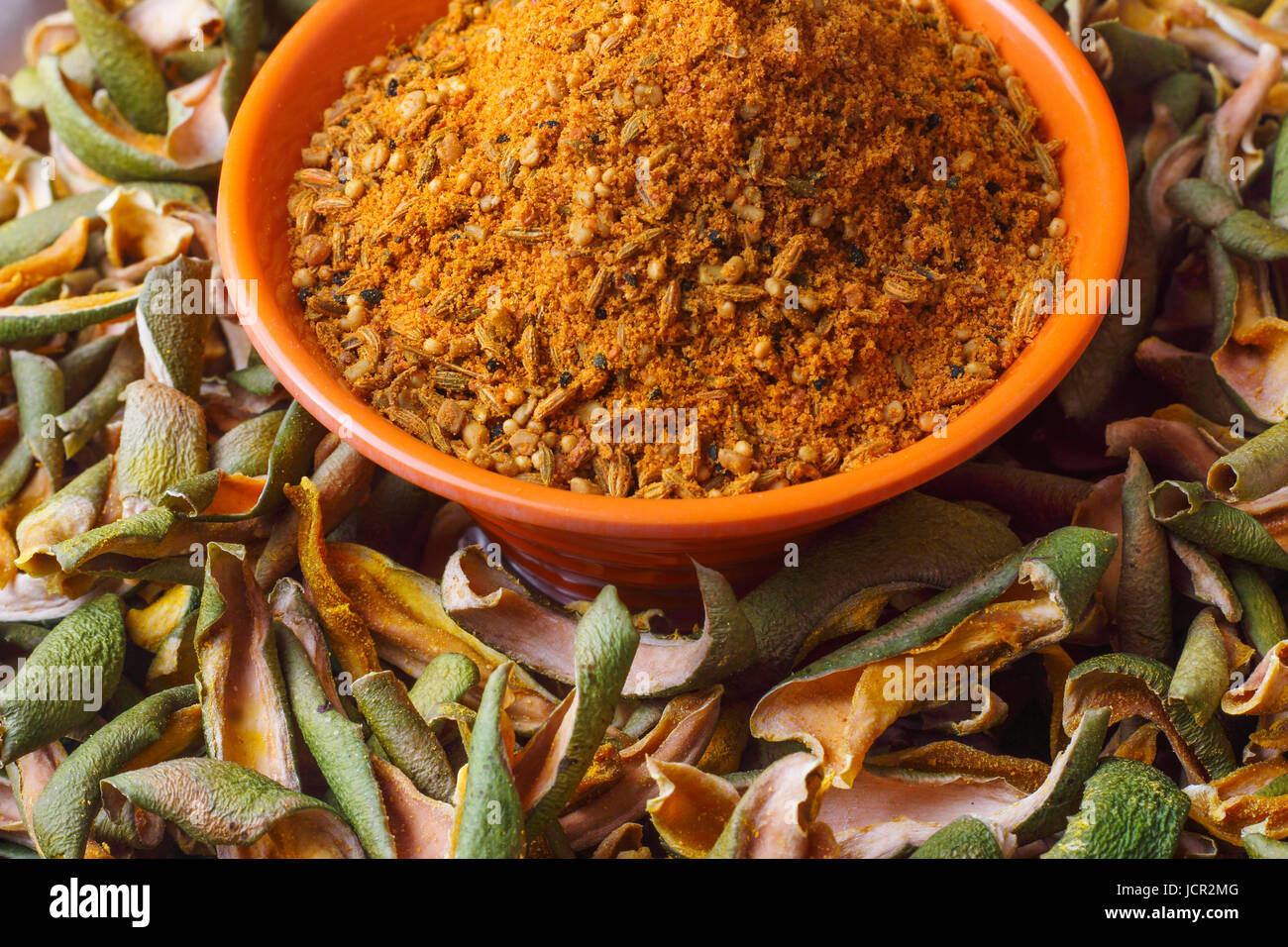 close up of indian achar masala with dry mango slice Stock Photo - Alamy
