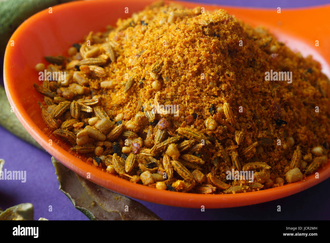 close up of indian achar masala with dry mango slice Stock Photo - Alamy