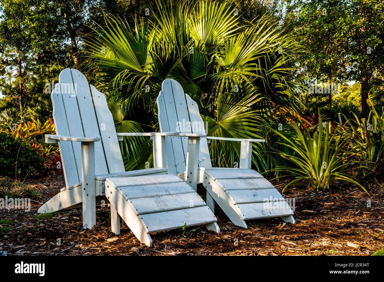 Two easy chairs hi-res stock photography and images - Alamy