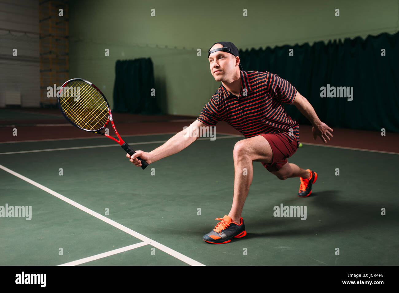Tennis indoor hi-res stock photography and images - Alamy