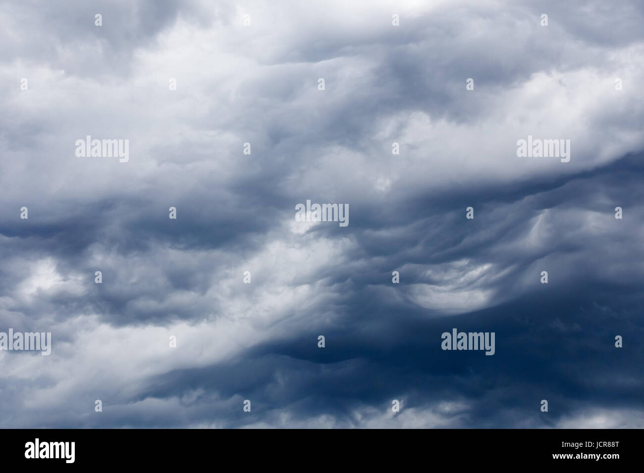 Sky before rain hi-res stock photography and images - Alamy